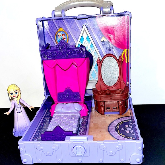 Polly Pocket & Disney | Toys | Disneys Frozen Polly Pocket With Elsas ...